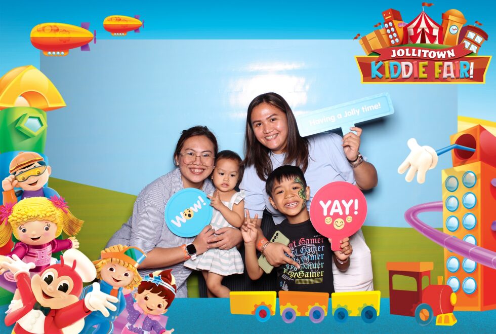 Jollibee Jollitown Kiddie Fair - Batch 2 - Pose And Print Photobooth ...